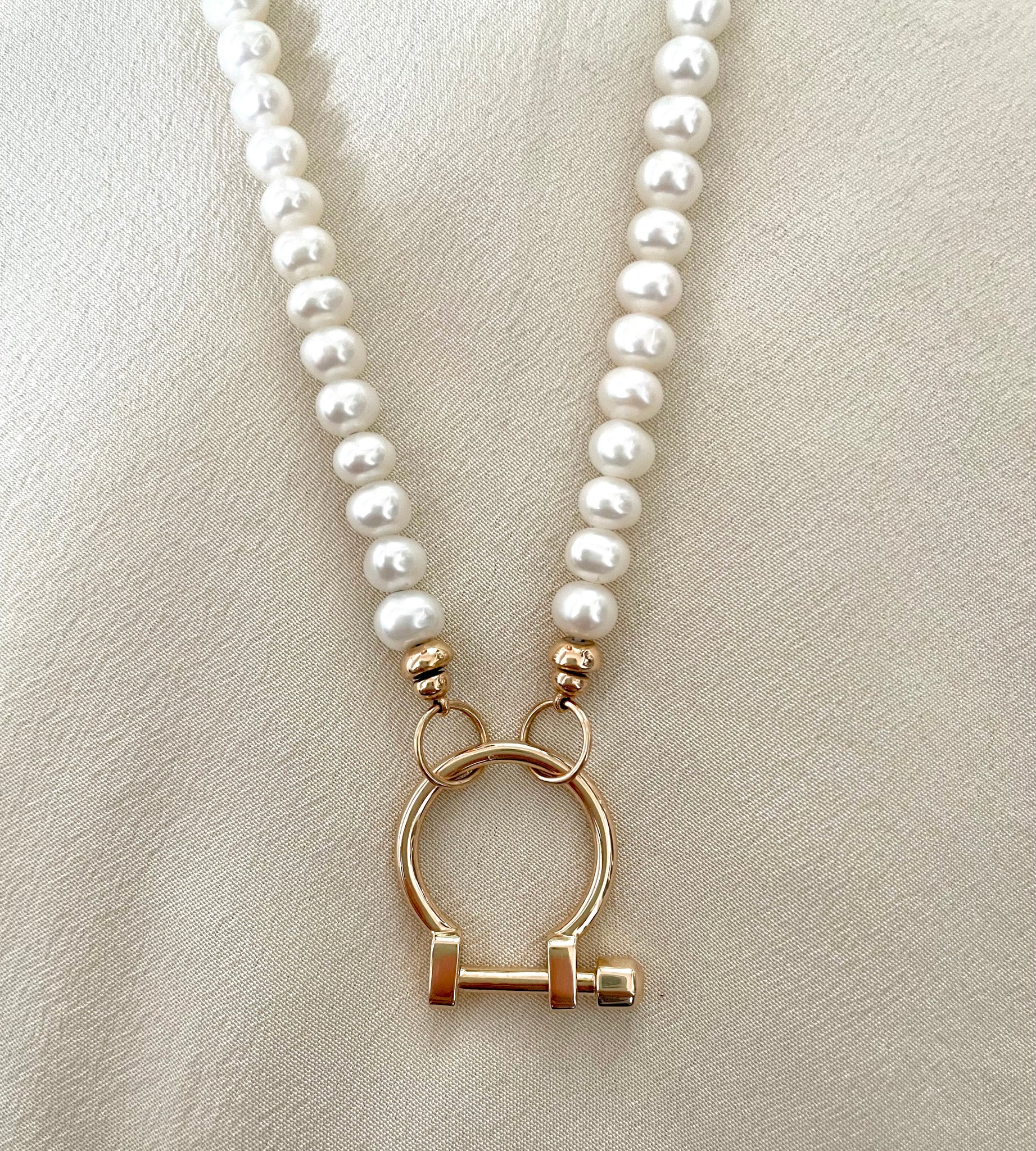 Horseshoe Connector – Stone Hardware Co.